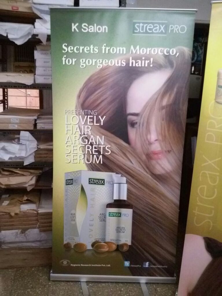 Roll up Standees - Portable Banner Display Solution for Exhibitions