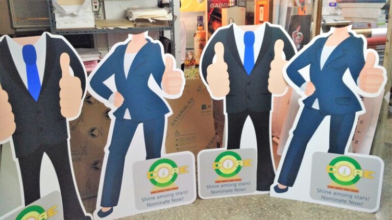 Roll up Standees - Portable Banner Display Solution for Exhibitions